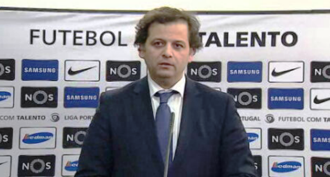 SEF faz buscas na casa do presidente da AG da Liga de Futebol Mário Costa