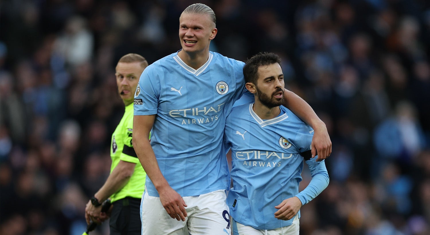 Manchester City assume liderança provisória em Inglaterra
