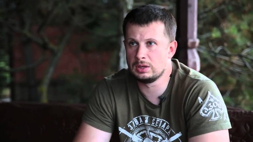 Fundador do regimento Azov denuncia uso de armas químicas pela Rússia