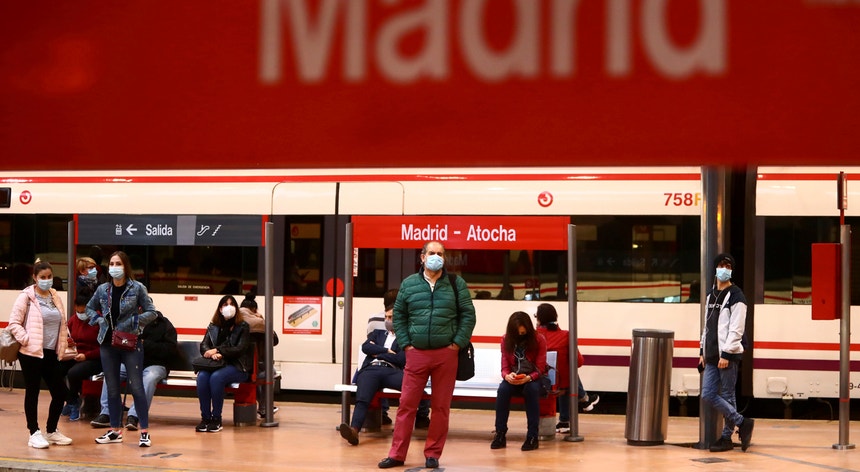 Espanha prolonga restrições na linha de fronteira com Portugal Espanha prolonga restrições na linha de fronteira com Portugal