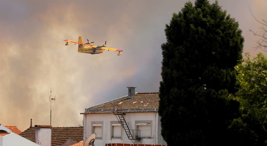 Incêndio de Pedrógão Grande pode ficar dominado nas próximas 24 horas