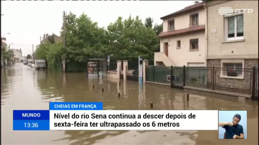 Cheias em Paris provocam prejuízos superiores a dois mil milhões de euros