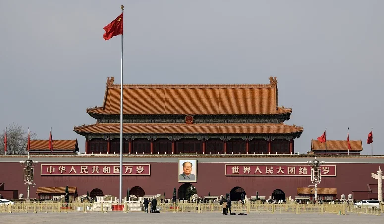 China propõe lei sobre IA centrada na indústria e segurança