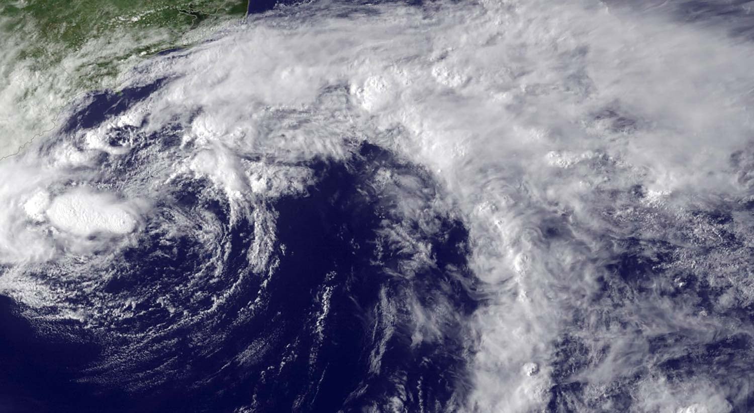 Ciclone a caminho dos Açores