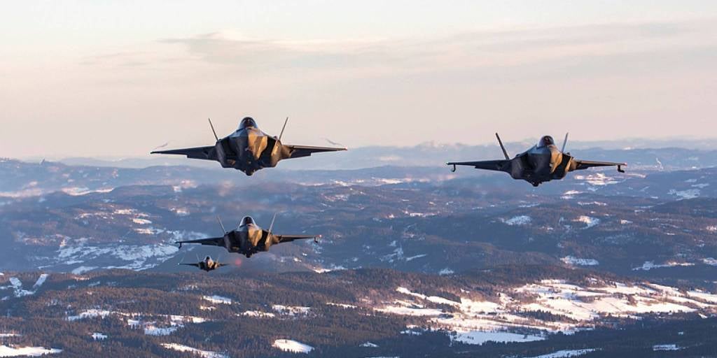 Exercício militar Arctic Challenge Exercise 23 começa em 14 países