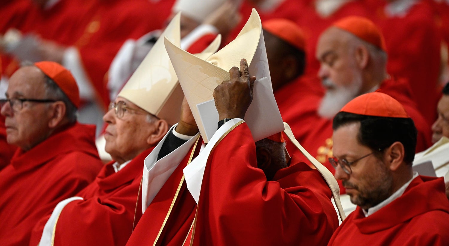 Falta uma semana para o início do Conclave. As expetativas dos cardeais ...