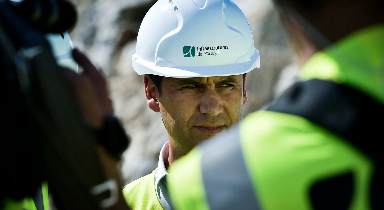 Galamba reafirma ter todas as condições para continuar como ministro