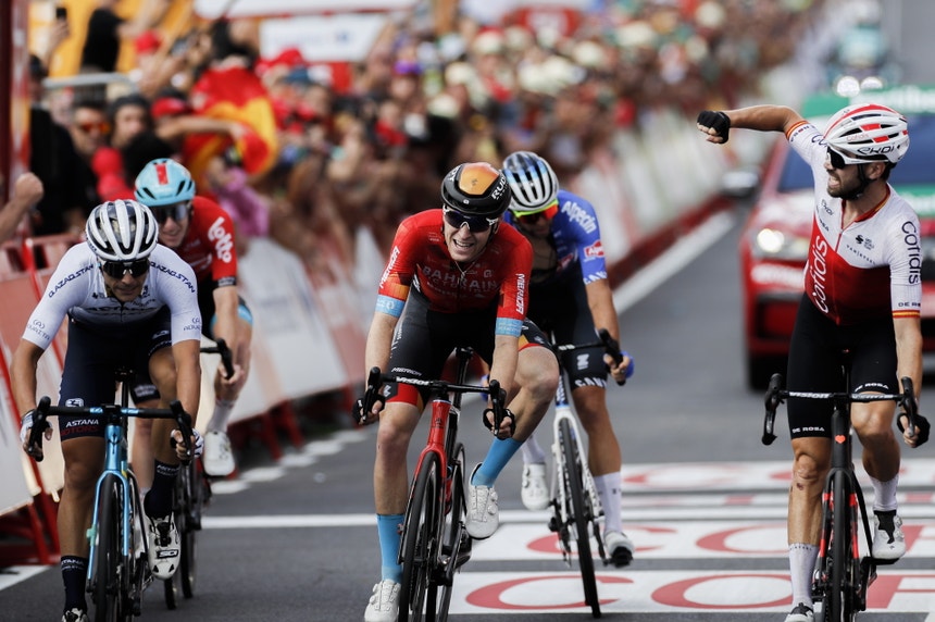 Vuelta: Jesús Herrada vinga a fuga para dar novo triunfo a Espanha
