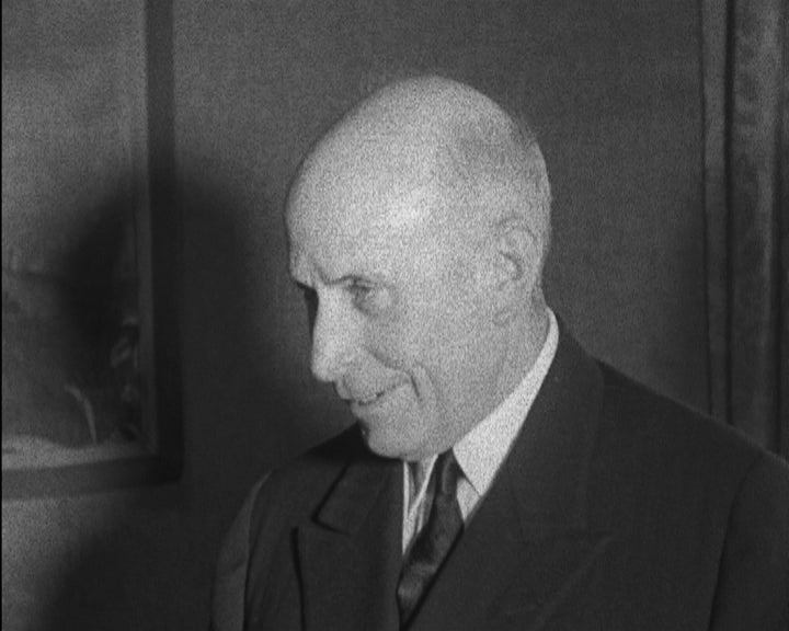 Américo Tomás recebe a direcção da Casa da Imprensa – RTP Arquivos