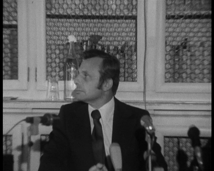 Conferência de impresa de Frank Carlucci – RTP Arquivos