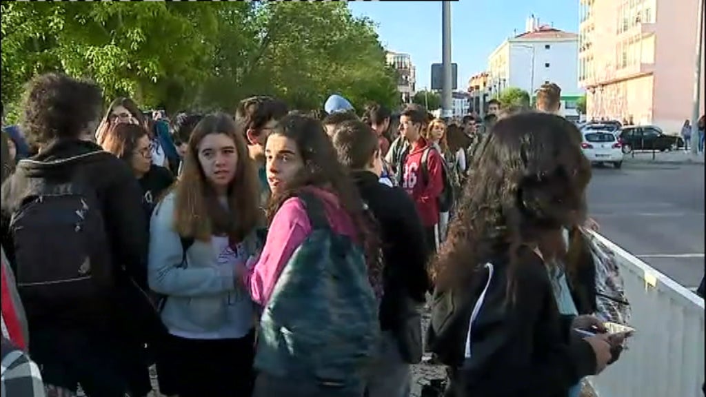 Protestos Na Escola Secundária Do Pinhal Novo Rtp Arquivos